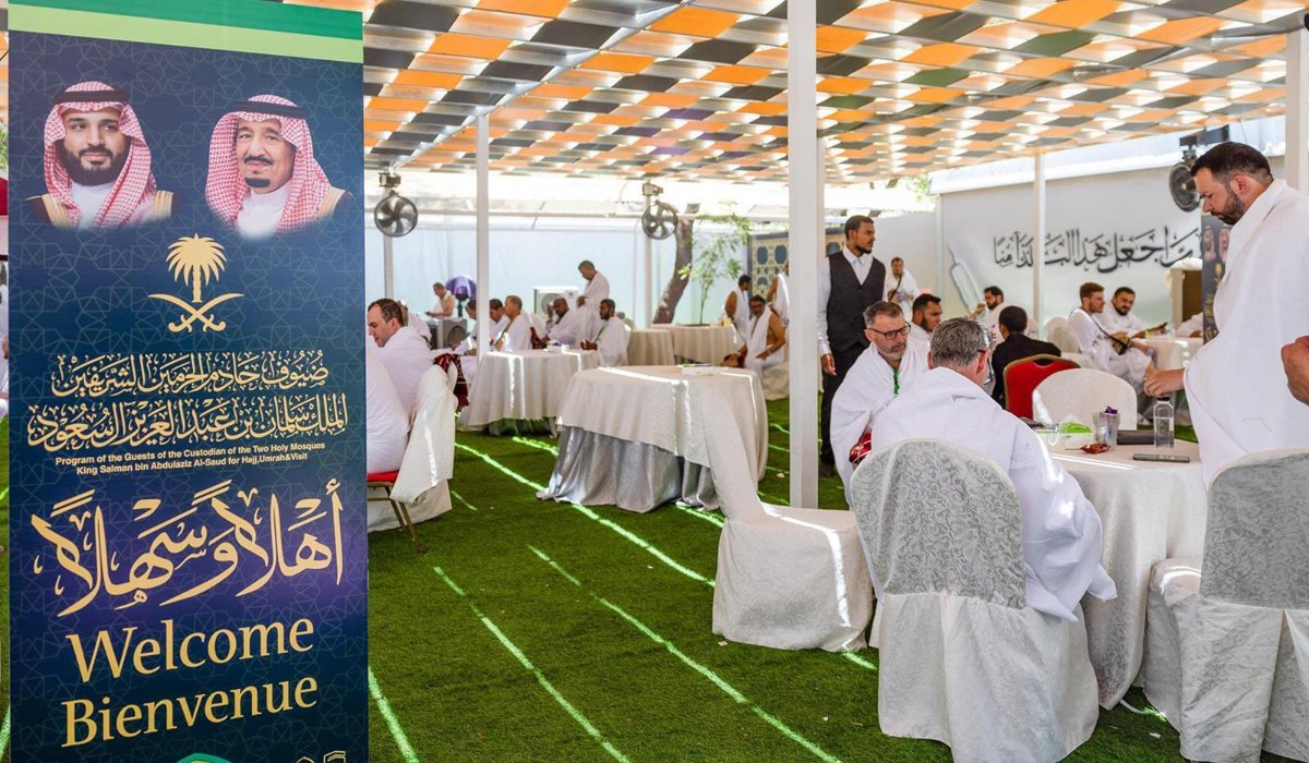 Hajj Qur'an Gift Distribution for Pilgrims This Year