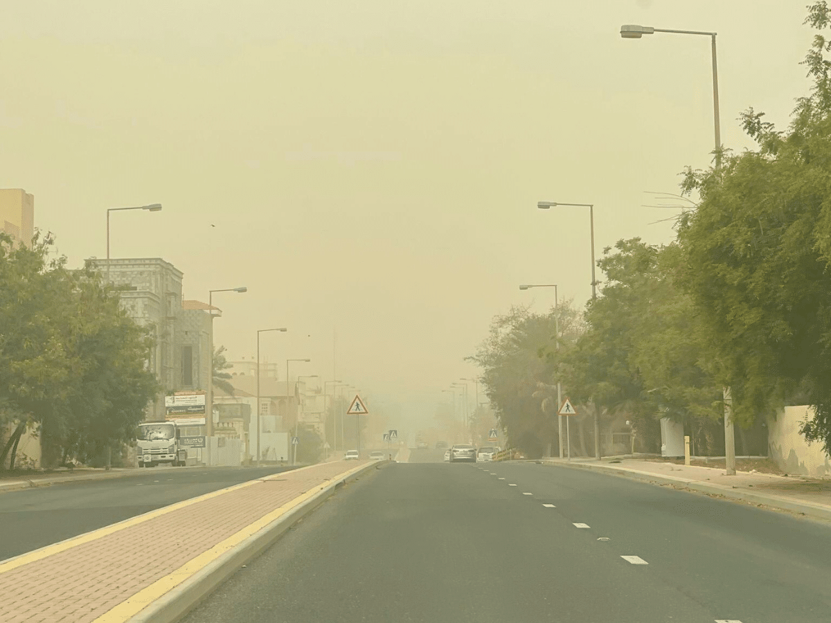 Hot Weather and Dusty Winds Affect Bahrain Today